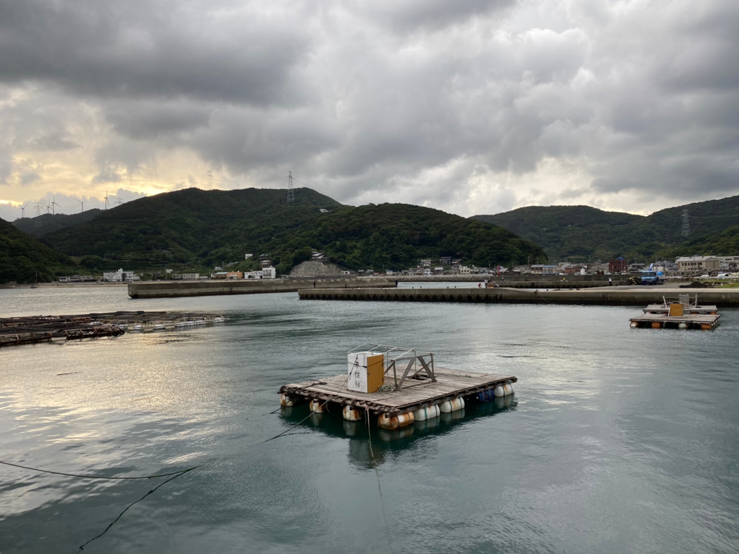 【和歌山県由良町】『衣奈漁港：えなぎょこう』の海釣りガイド（釣れる魚・駐車場・トイレ）｜和歌山釣りwalker